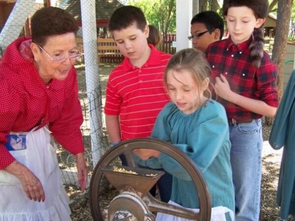 About Us - Heritage Farmstead Museum